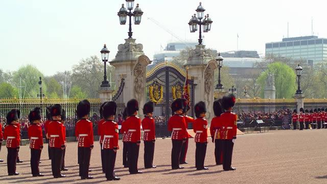 Londonas - Wizzair skrydžiai